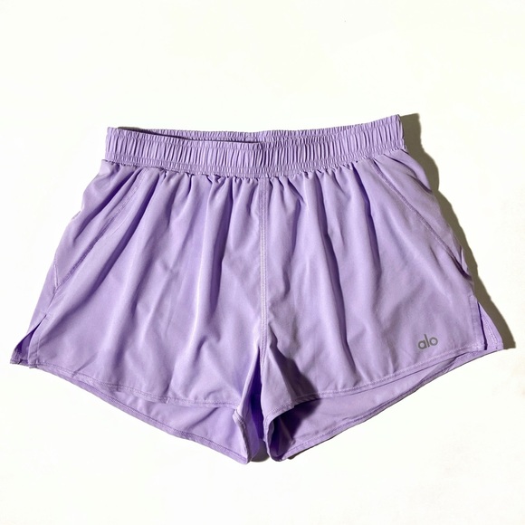 ALO Yoga | Shorts | Alo Yoga Stride Short | Poshmark